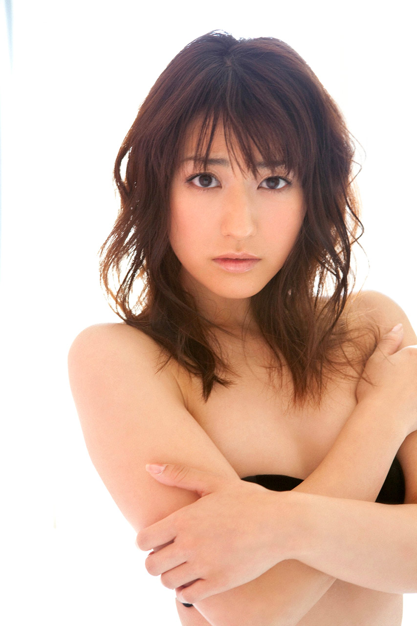 Sirens of the East: Arisa Kuroda 黒田有彩