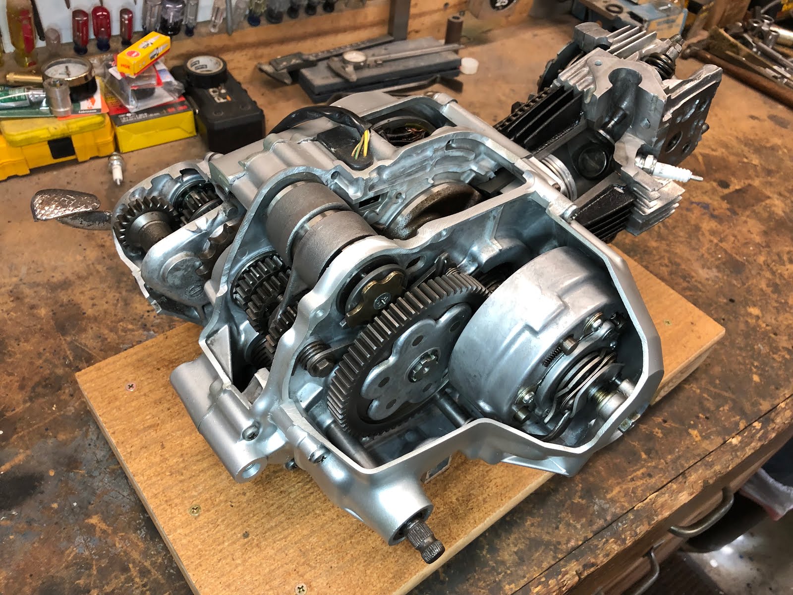 CT90 Engine Exposed!