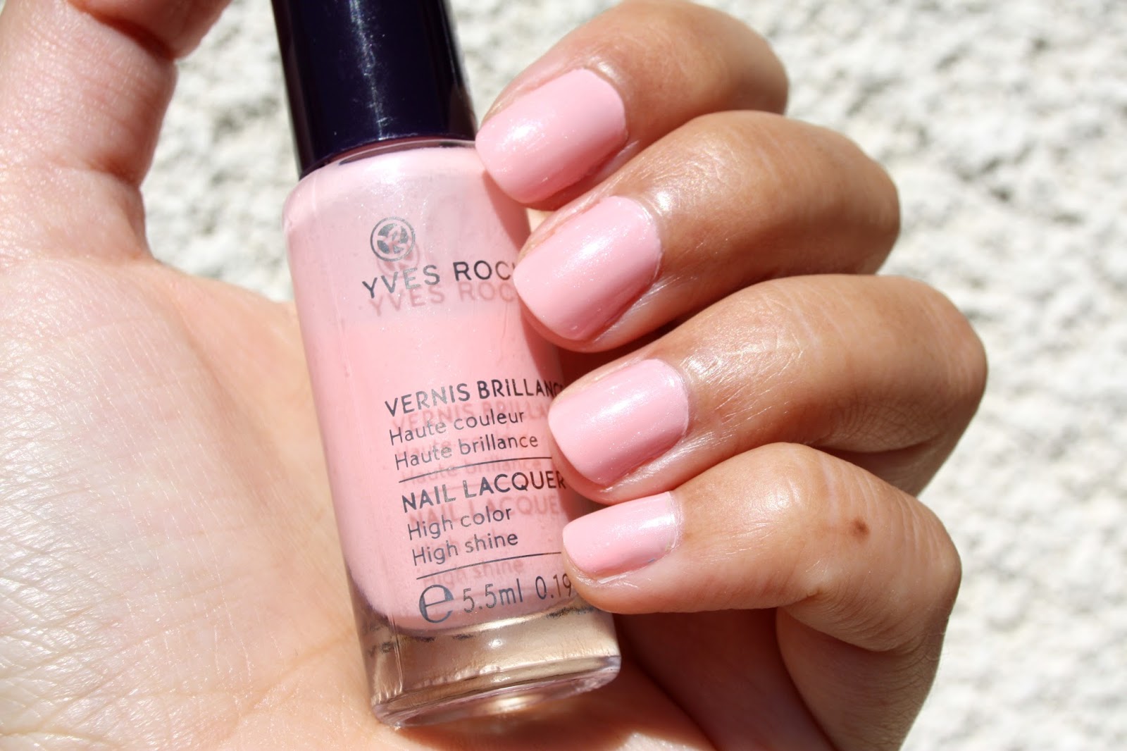 Make-up by Linoa: Le vernis rose pastel par Yves Rocher