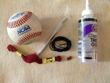 The Devilish Dish: Baseball Bracelet How-To