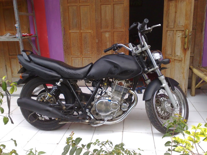 Kumpulan Foto Modifikasi Motor Suzuki Thunder 250 Keren Terbaru - Otomotiva