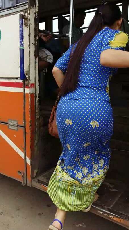 On Line လဘက္ရည္ဆိုင္ လိုးမယ္ ဖင္ကို