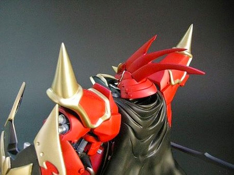 Custom Build: 1/100 Knight Sazabi