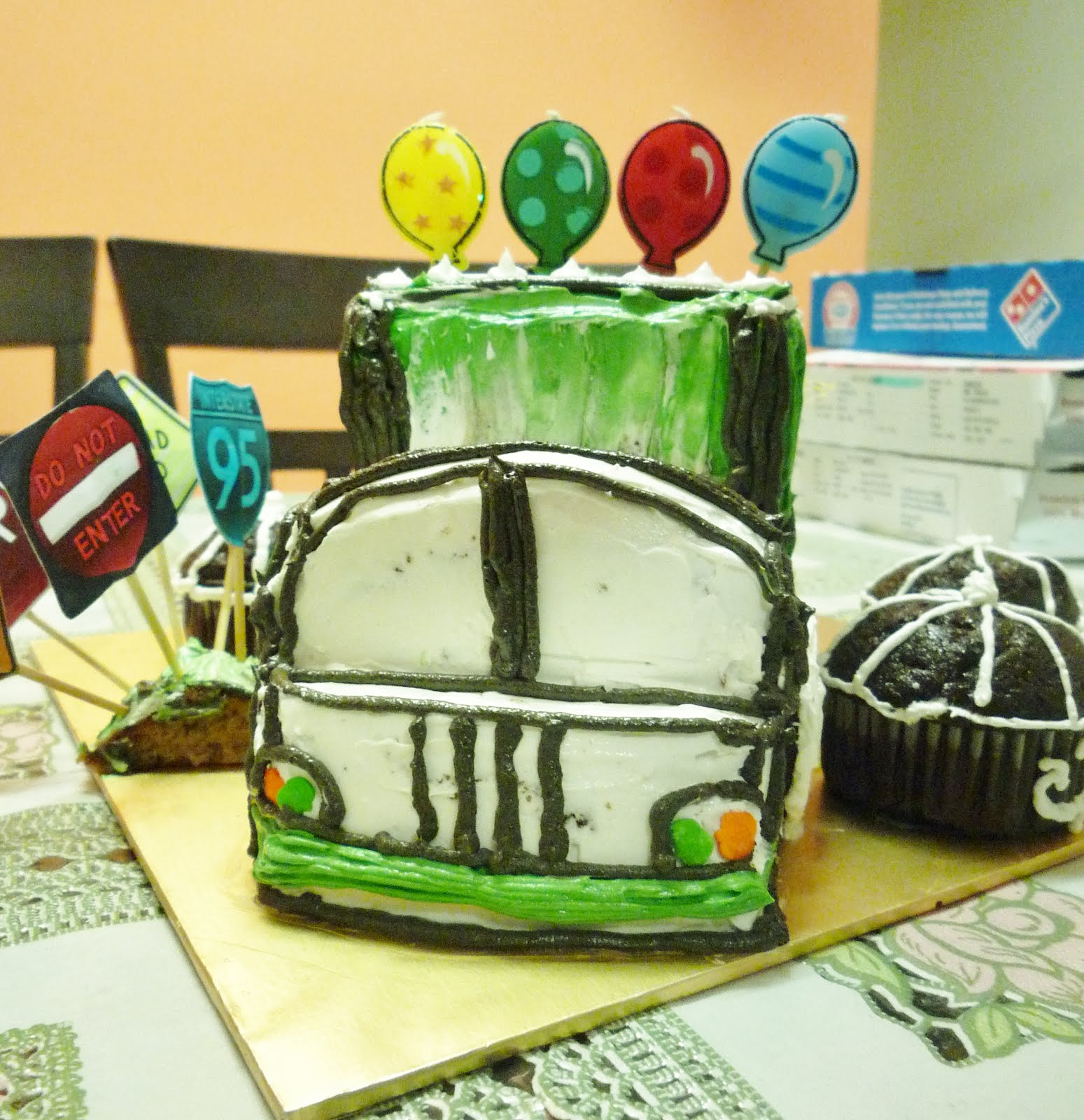Ween Bakes!: Recycle Truck / Garbage Truck Birthday Cake