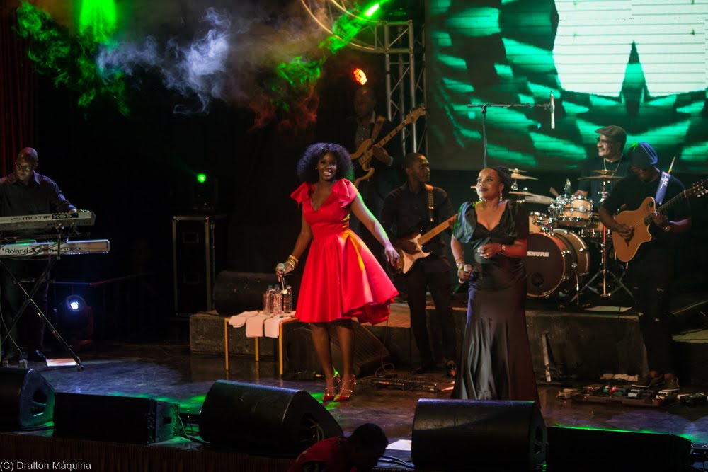 PORTA DA MÚSICA ANGOLANA: Êxitos de Carlos Burity revisitados em concerto