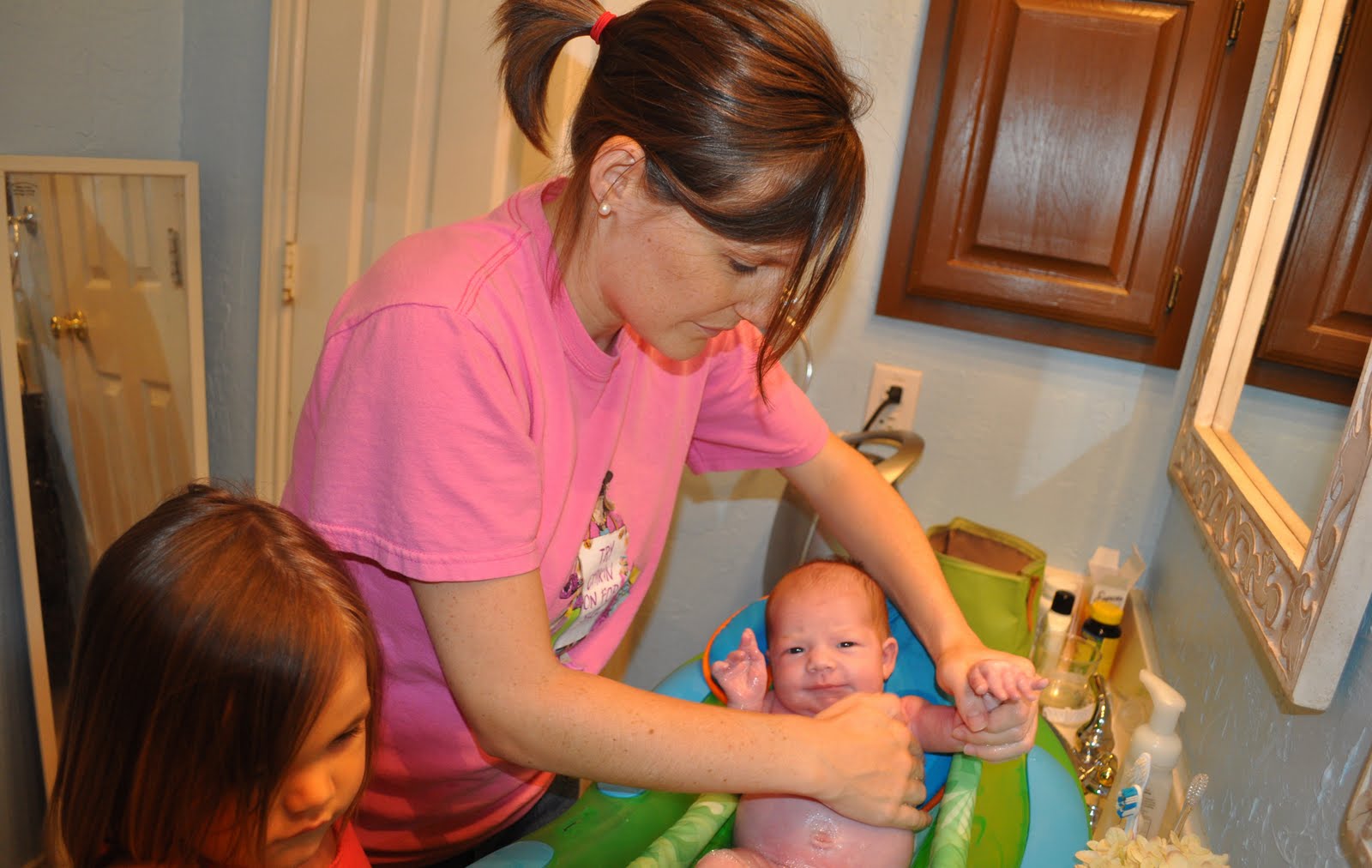 Wastin Time: 2 Weeks, First Bath, and a Cousin all in One Day!