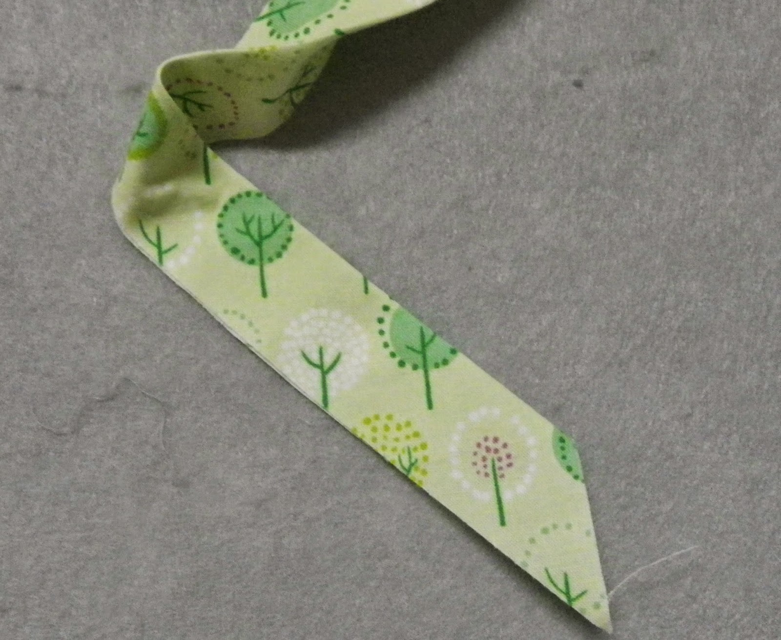 Cheryl Lynch Quilts: Continuous Bias Binding Tutorial