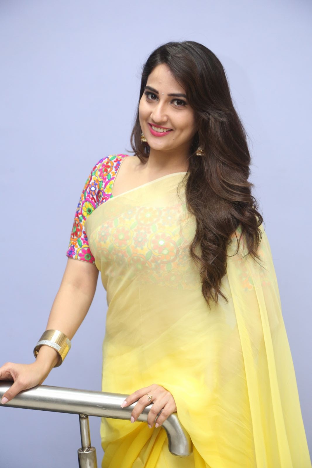 Anchor Manjusha latest dazzling photos gallery