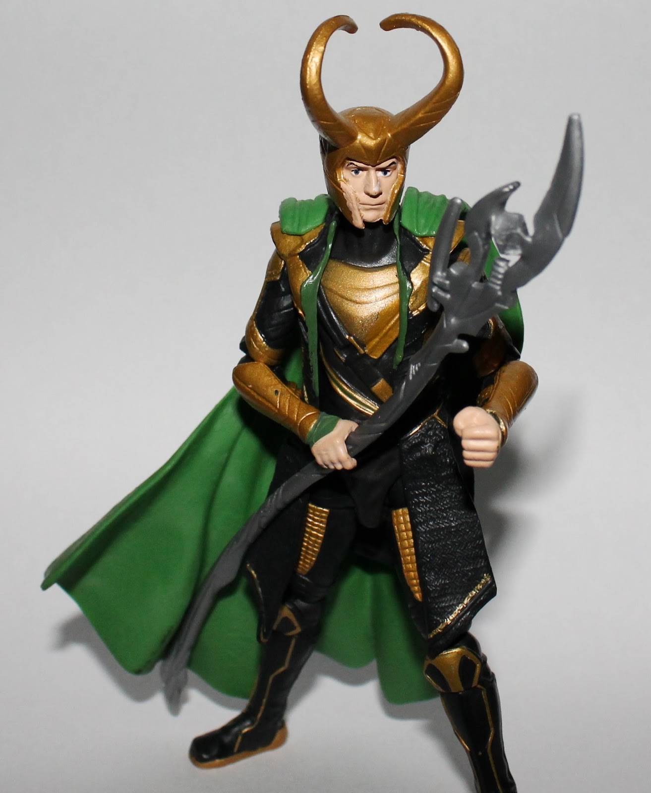 Figuras de Acción A Go-Gó: LOKI (COSMIC SPEAR) (THE AVENGERS: MOVIE SERIES)