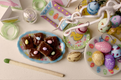 Hummingbird Miniatures: Easter FEATURE in American Miniaturist