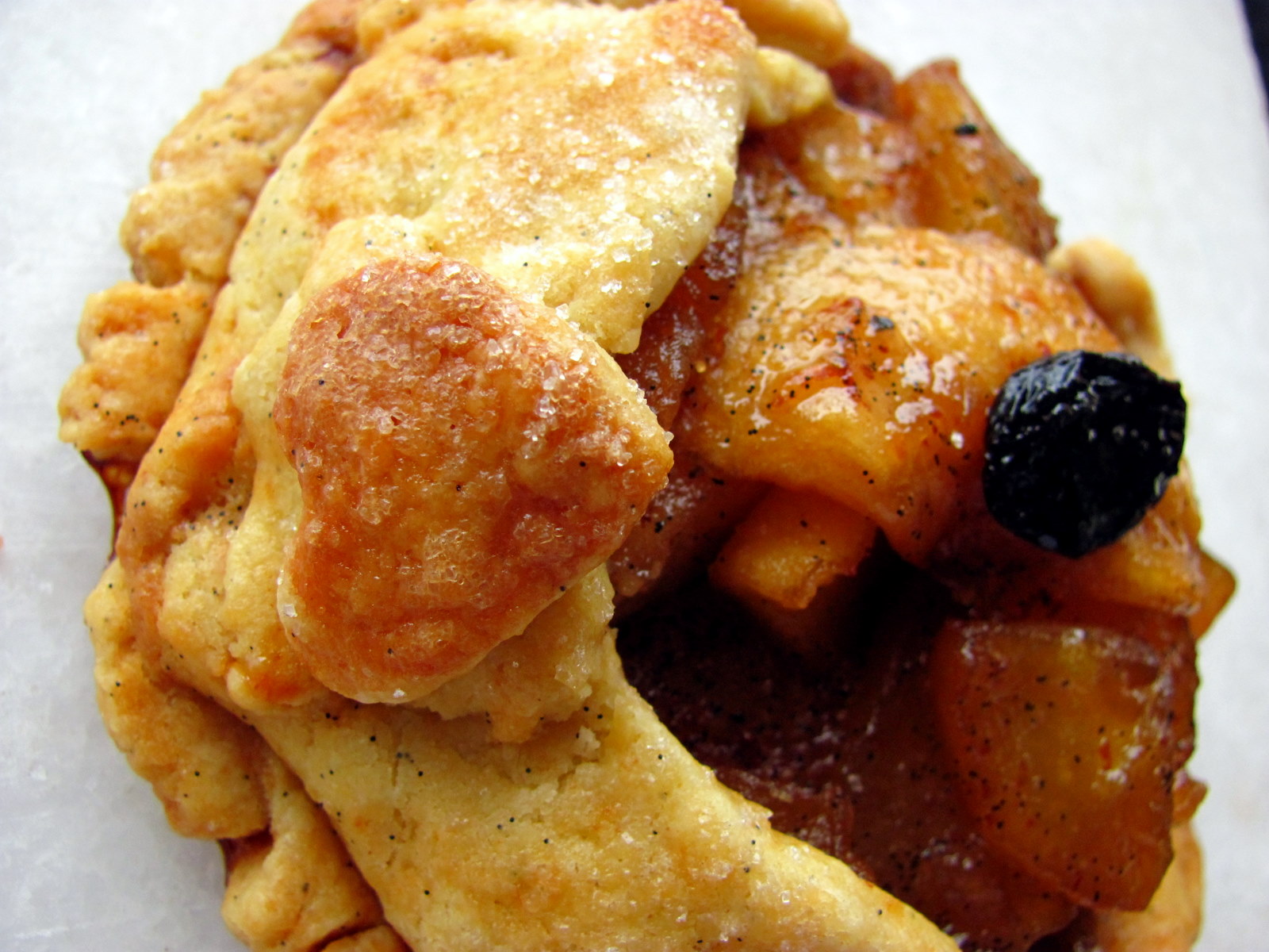 ♥Bright♥Morning♥Star♥: MAIDA'S BIG APPLE PIE WITH CRUMBLE @ MODERN BAKERS