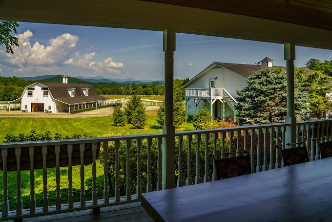 Five-Star Luxury Farmhouse