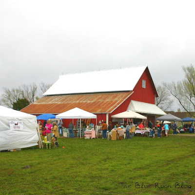 The Blue Roan: The Red Barn Outdoor Market