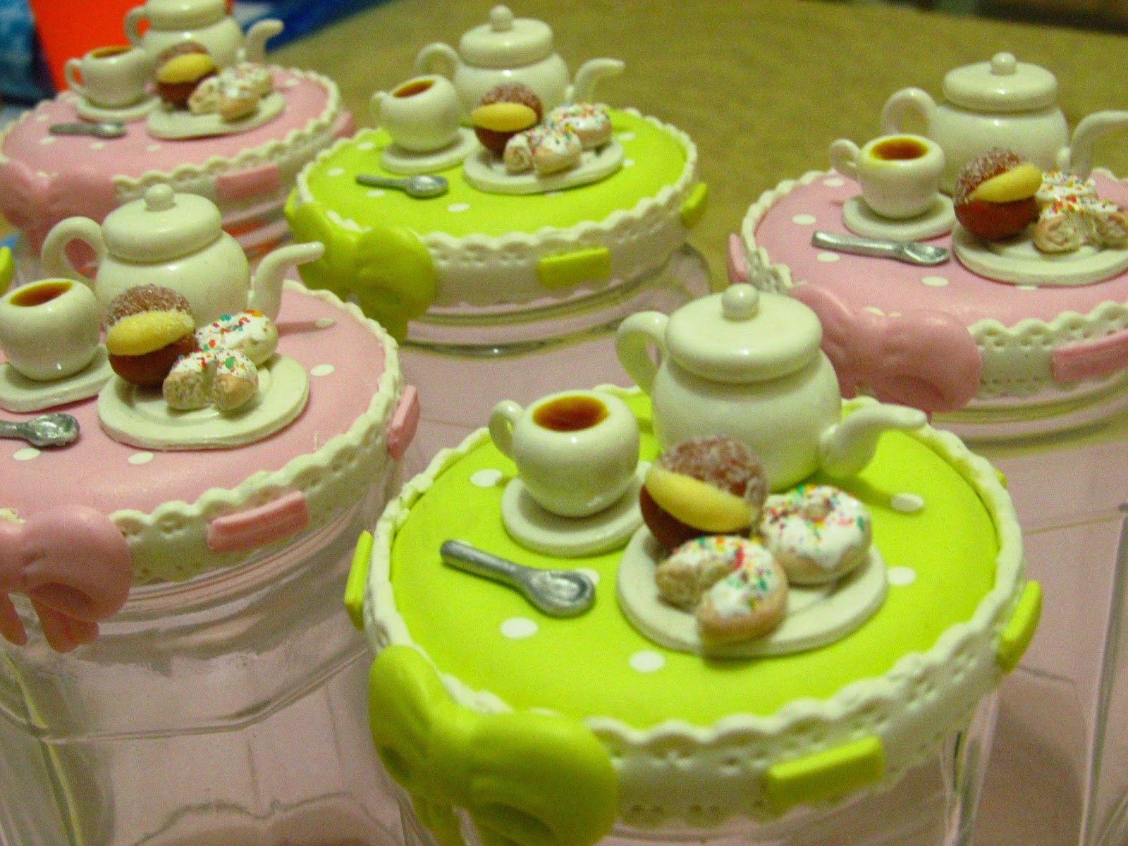 Aline Vissotto - Atelier de biscuit: Potes para chá em biscuit - chá da ...