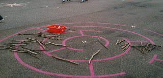 Outdoor Maths: investigating right angles with sticks | Creative STAR ...
