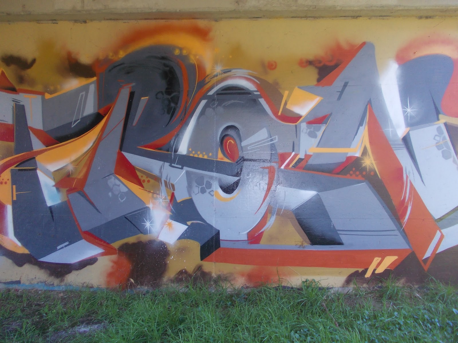Canberra Graffiti: Feks - Tribute (over Bangs)