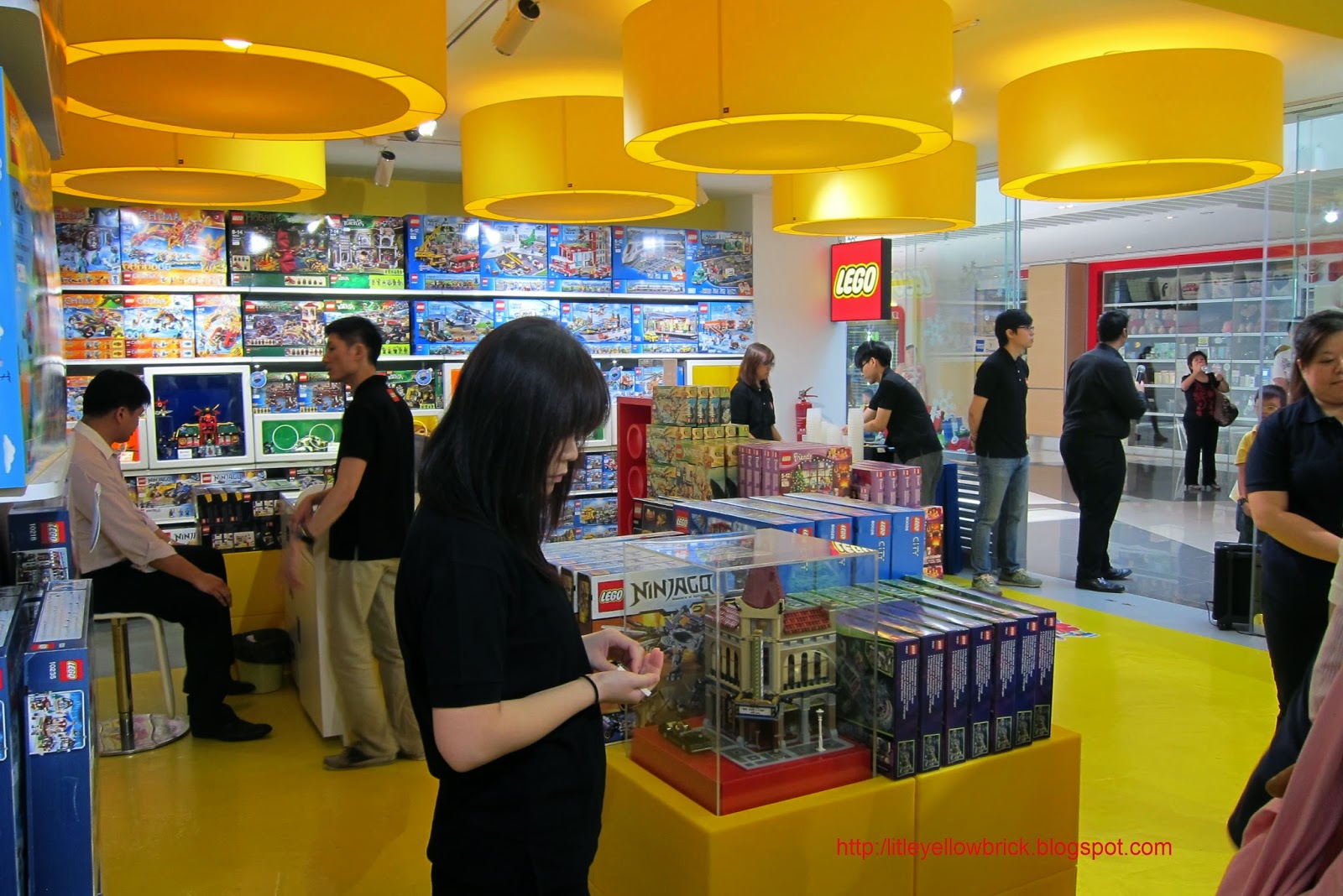 Little Yellow Brick - A Lego Blog