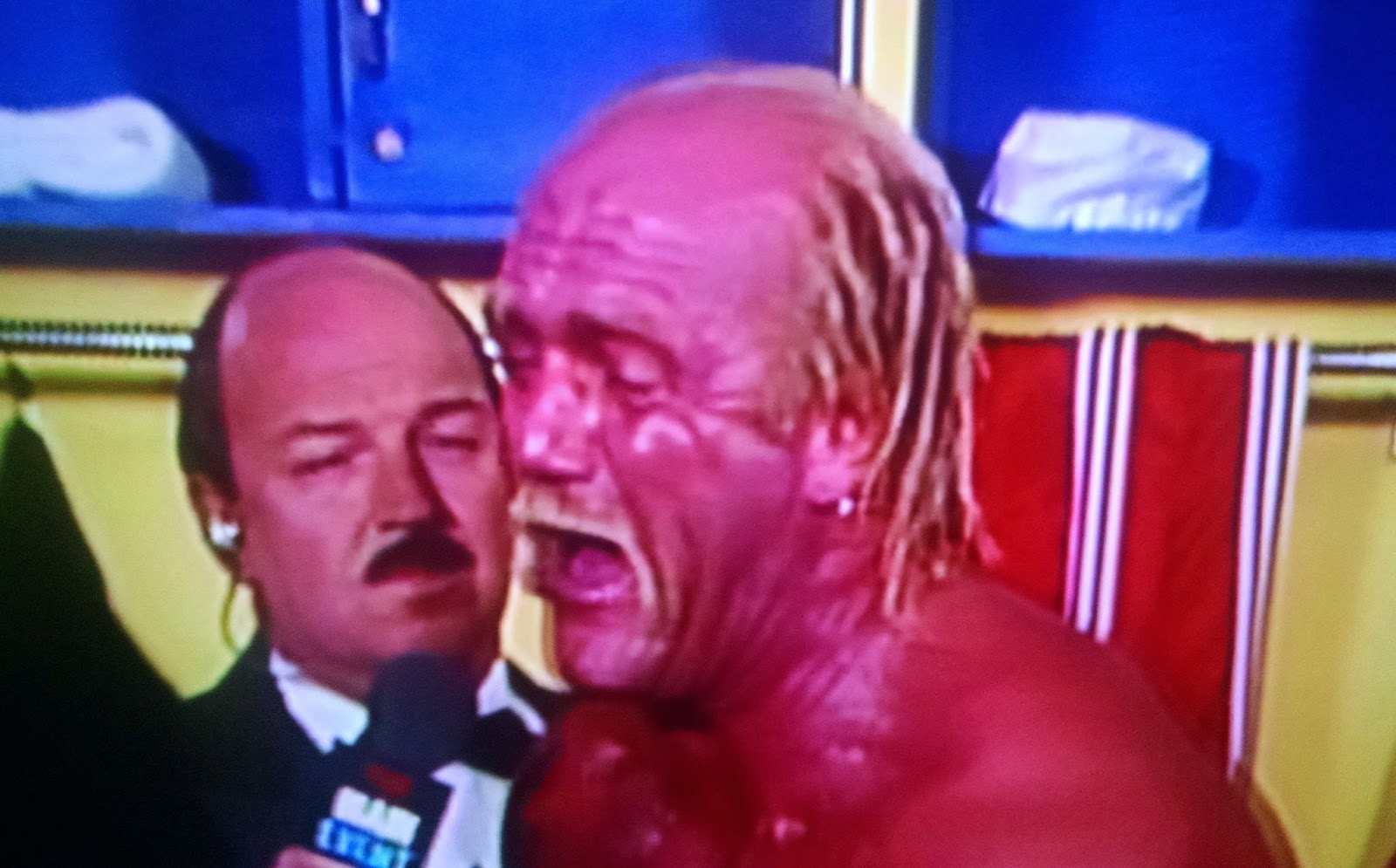 ISeeRobots: Several Pictures Of Hulk Hogan Crying After He Lost The ...