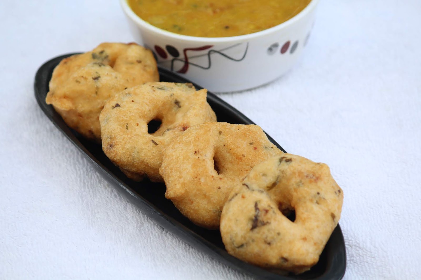 Easy Children Recipes: VADA / MEDU VADA