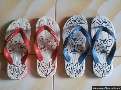 Selipar Jepun Yang Pelik Jarang Dilihat. - santaibooskur