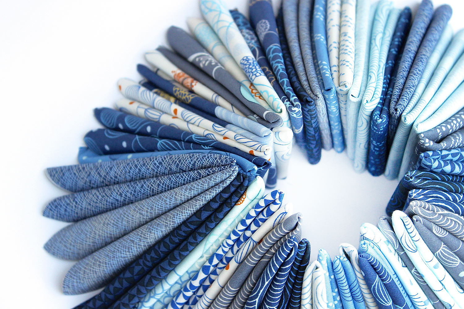 Farbstoff: TRUE BLUE - Zen Chic Collection for Quilt Market Houston 2016