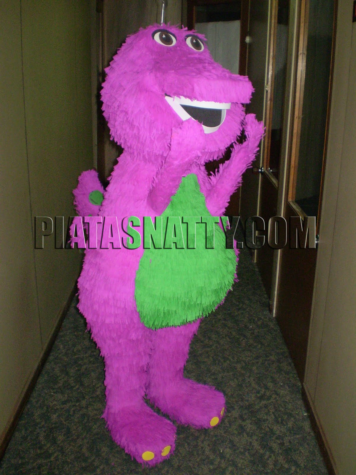 PIÑATAS TEMÁTICAS : PIÑATA DE BARNEY