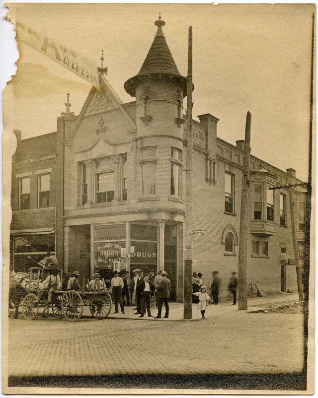 27 Rare Photos That Show Commercial Buildings of Ohio in the Early ...