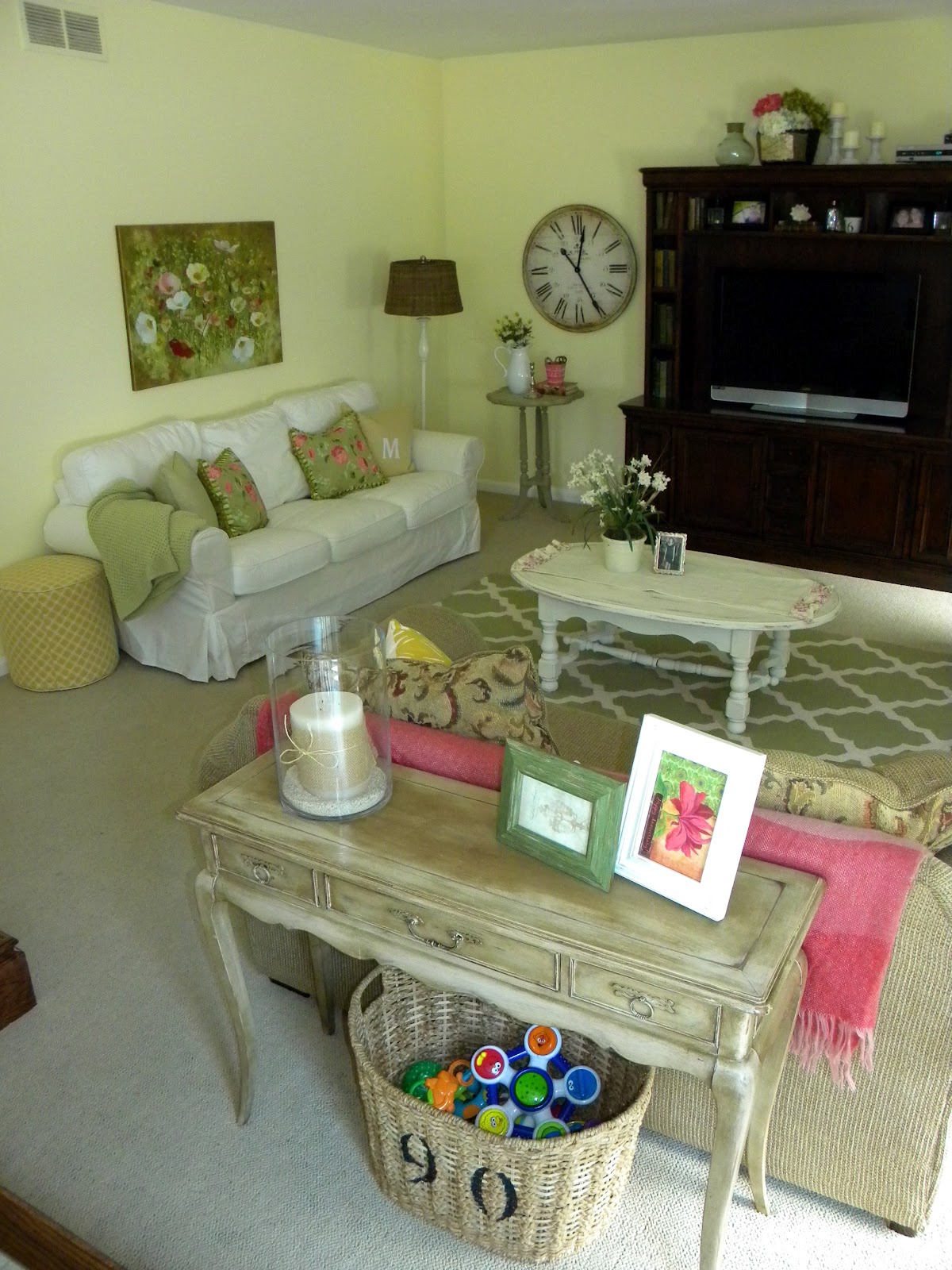 My Domestic Bliss: Evolution of a Family Room