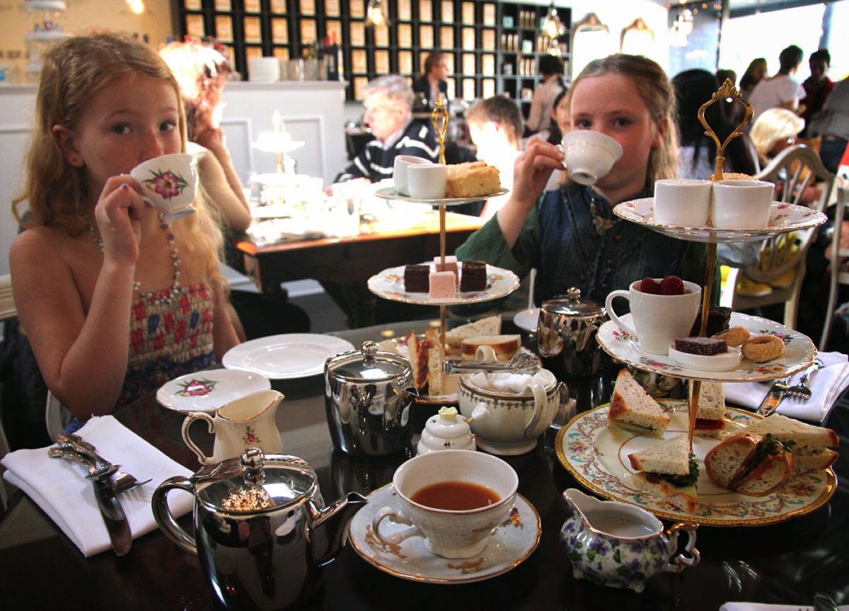 Rickshaw Unschooling: Neverland Tea Salon