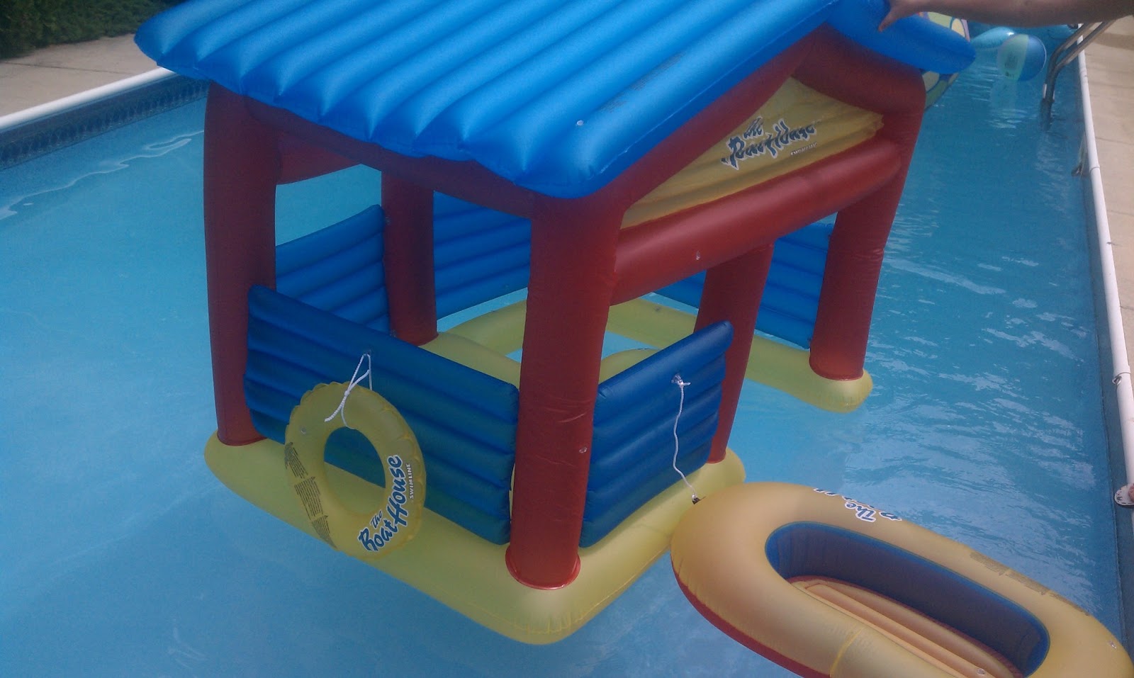 A Lucky Ladybug: Toy Splash Inflatable Pool Boat House Review and #Giveaway