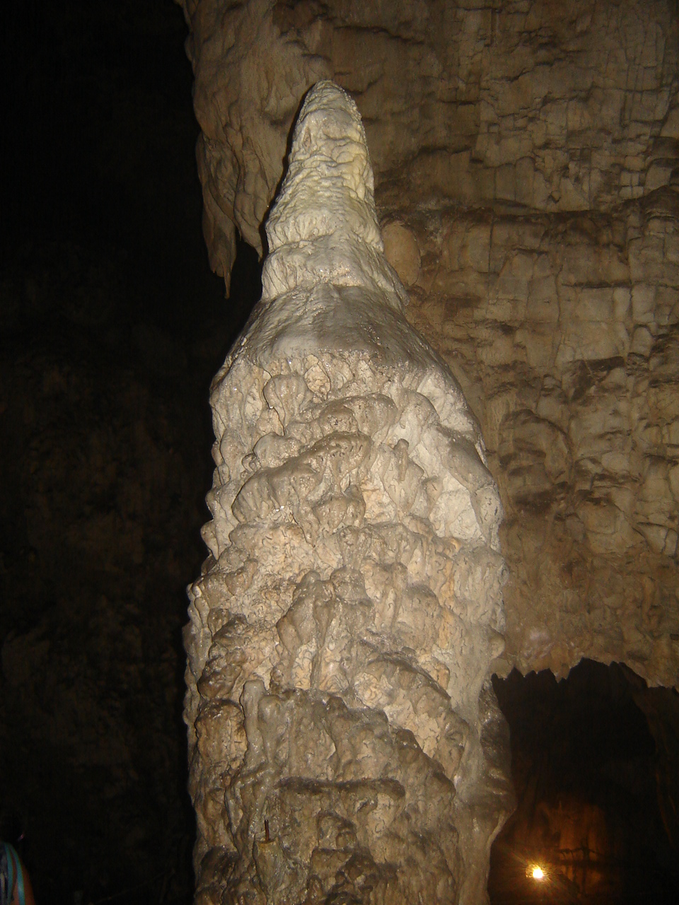 HAI AFARA: IDEI DE WEEKEND : PESTERA MUIERILOR SI PESTERA POLOVRAGI