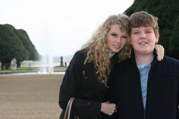 Taylor Swift Fans Indonesia: Happy Birthday Austin Swift!