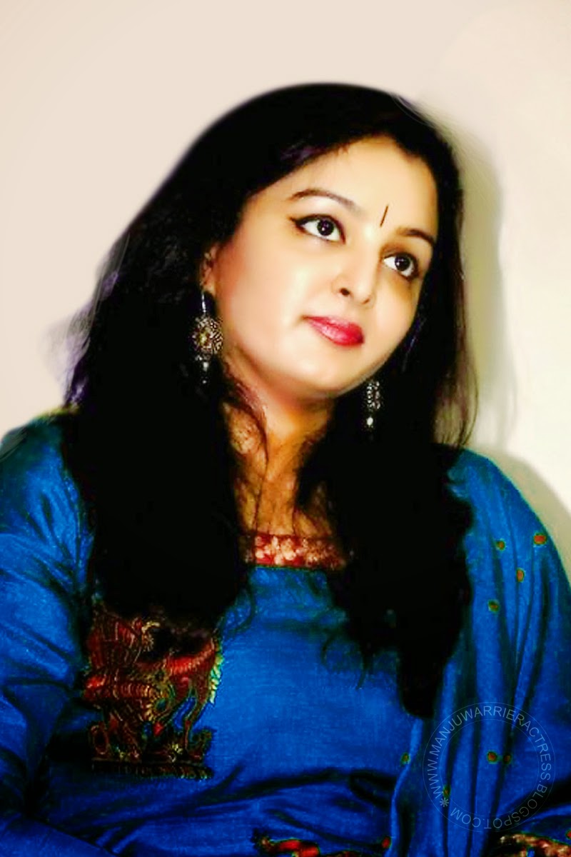 Manju Warrier Actress: MANJU WARRIER MALAYALAM ACTRESS NEW BLUE DRESS ...