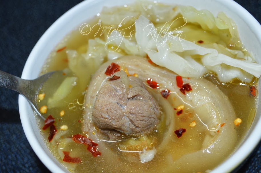 Mely's kitchen: Hot and Spicy Nilagang Pata