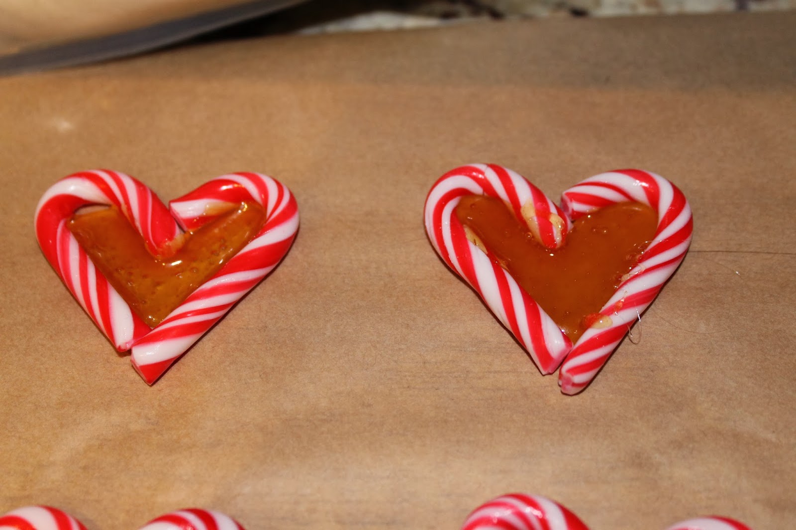 The simplicity of white: Candy cane Love heart Sweets