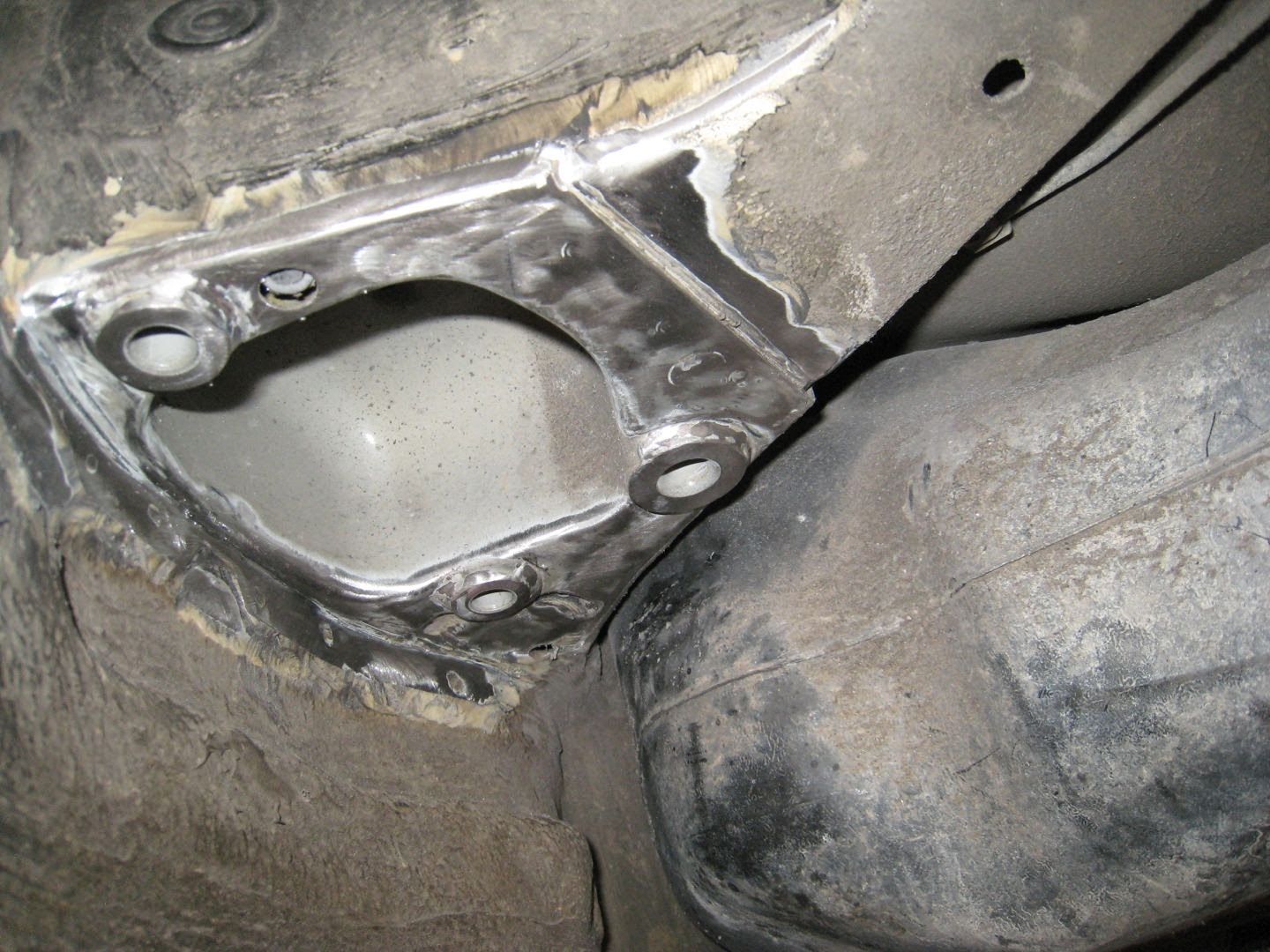 M3 PINK: Rear Suspension Overhaul Part III: Welding Rear Trailing Arm ...
