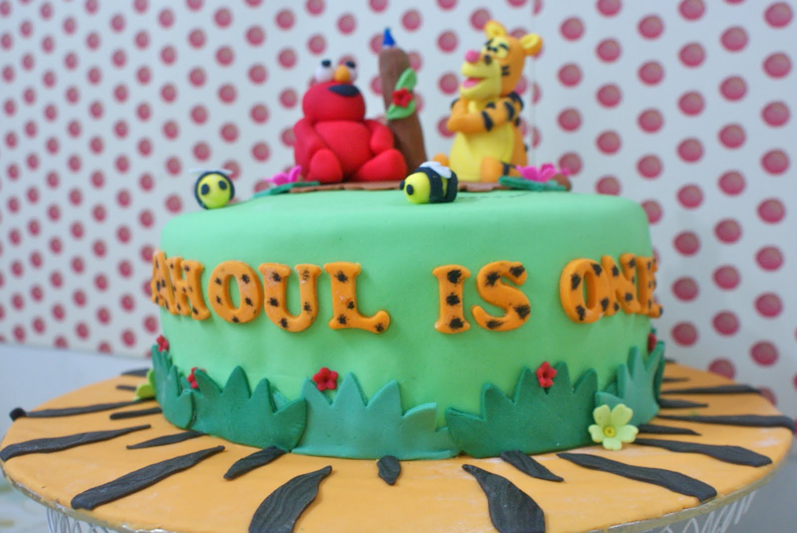 Contemporary Cakes For all Occasion: Tigger and Elmo B-Day Cake