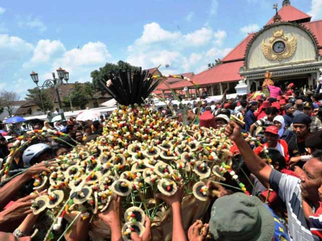 Upacara Tumplak Wajik di Jogja, Simbol Eratnya Persaudaraan