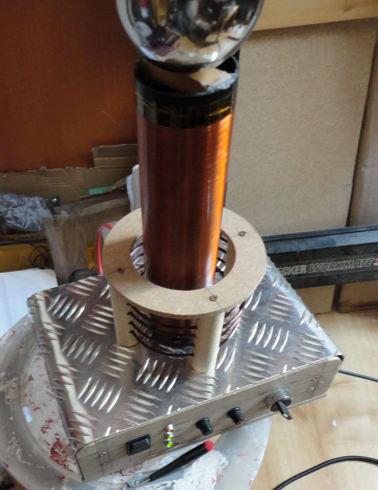 Stuff and Nonsense: Solid State Tesla Coil Fun