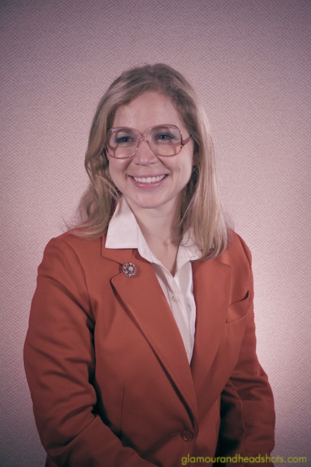 Glamour & Headshots: Photographer Recreates Ridiculous Retro-Inspired ...