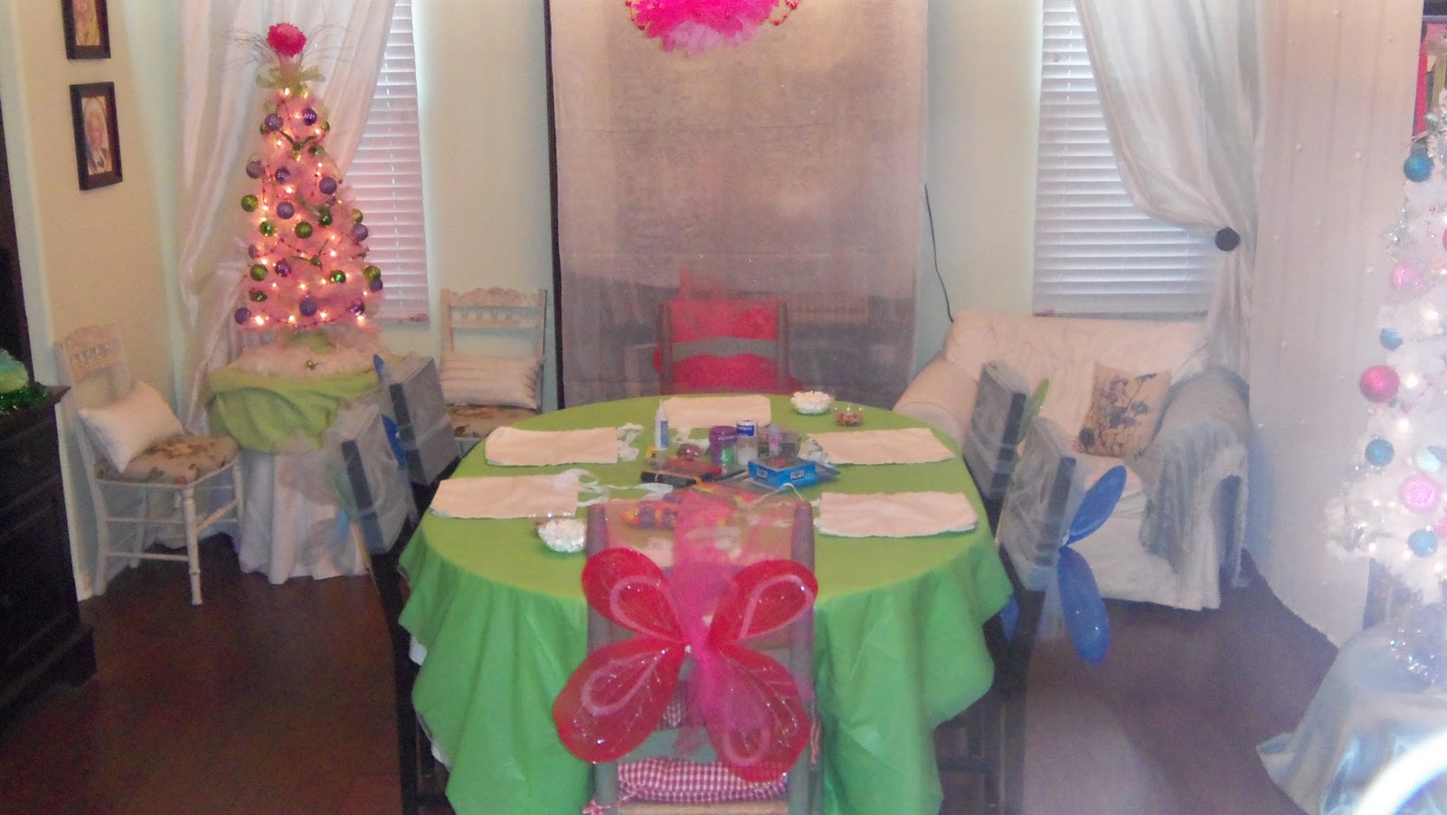 Scottish Heather: Fiona's Tinkerbell tea party