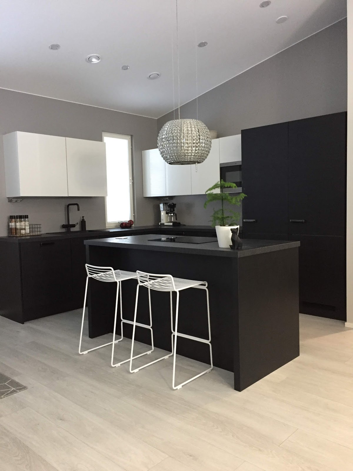 Uusi koti Unelmista toteutukseen: Elica Star liesituuletin – luksusta ...