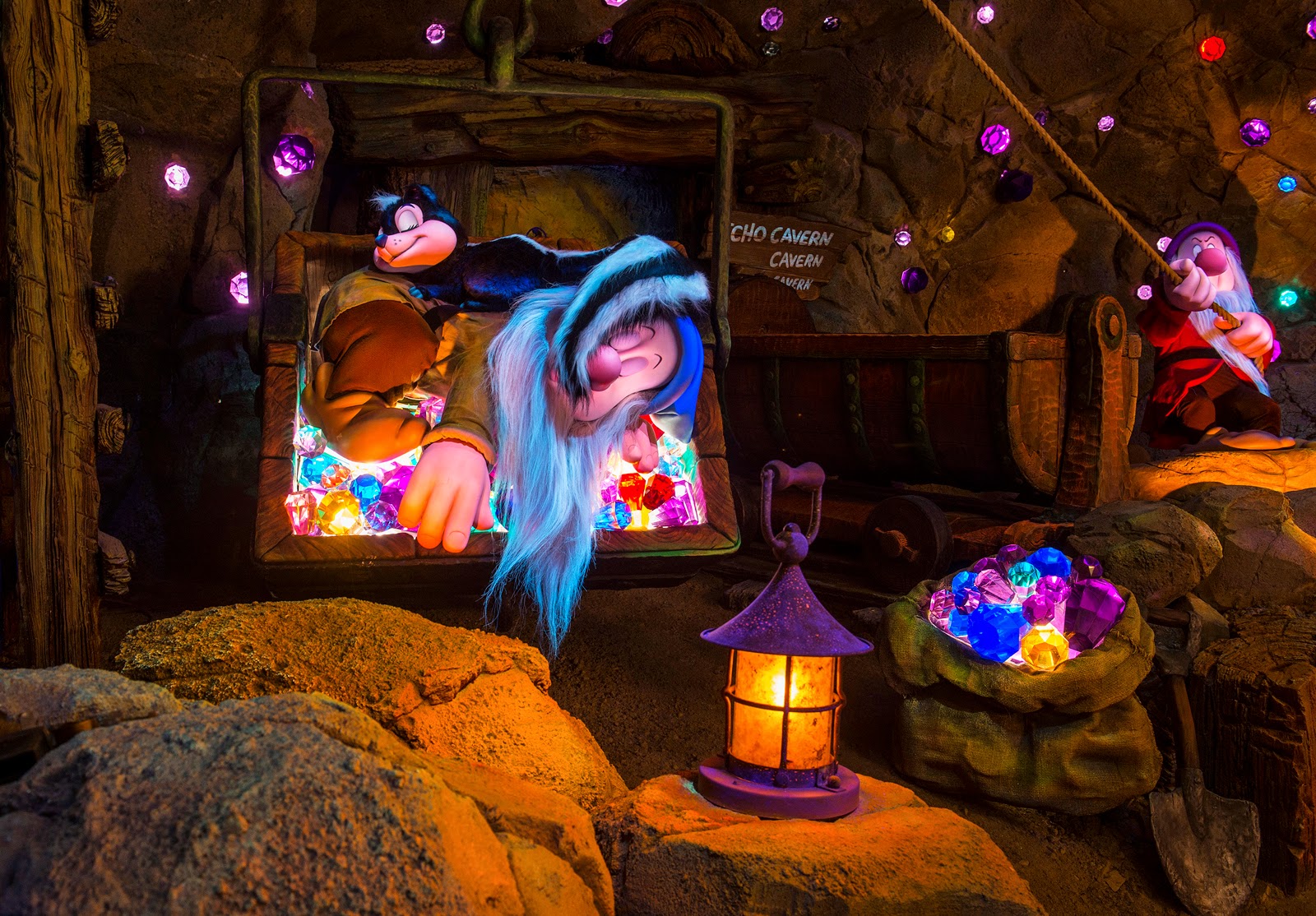 Filmic Light - Snow White Archive: Mine Train Pics, GIFs & Vids