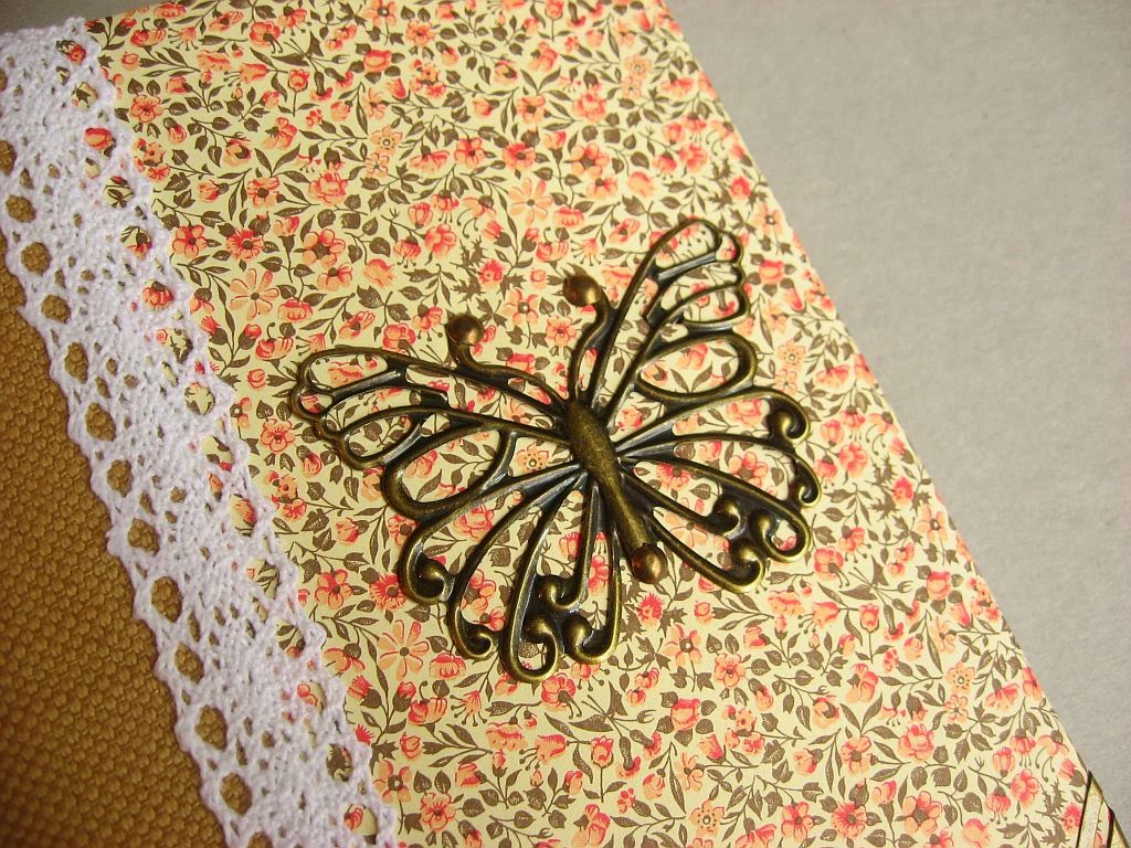 Pabeributiik: Liblikas ja lilled