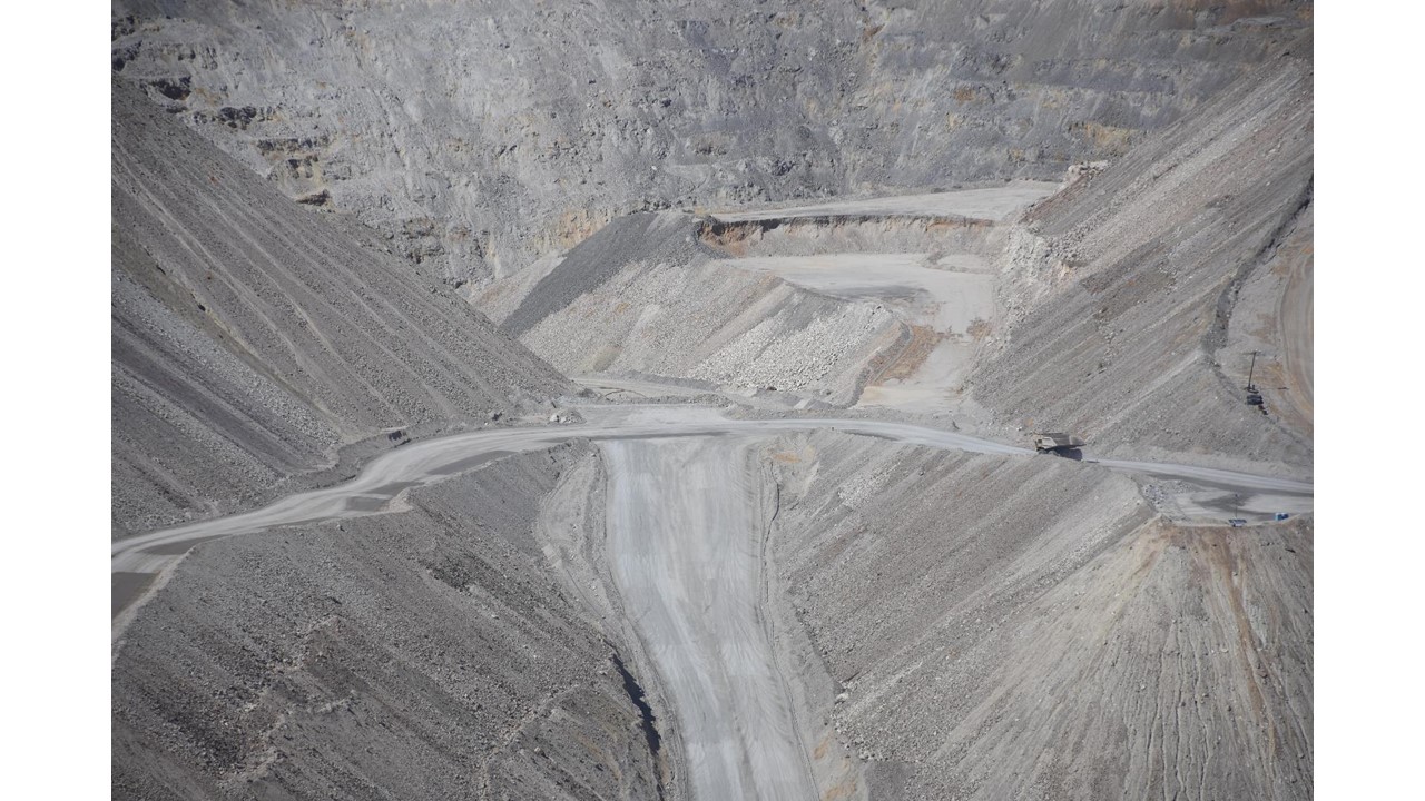 Wandering Environmentalist: A Tour of Asarco Mission Mine - Open Pit ...