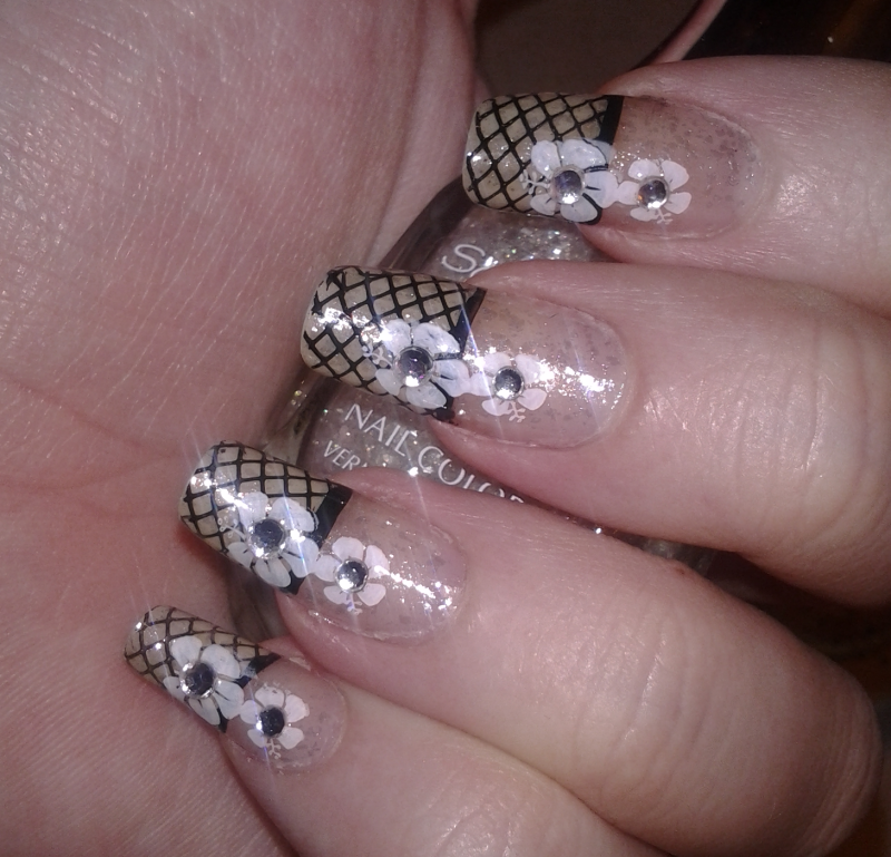 Glittericity: Fishnets & Flowers