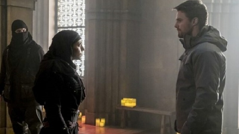 Arrow - Checkmate & Kapiushon - Review