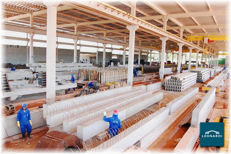 CEENC UCP: Sistemas Construtivos em Concreto Pré-Moldado CEENC UCP: Sistemas Construtivos em Concreto Pré-Moldado
