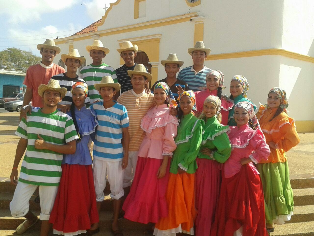 Artistas con un gran talento... DANZAS LOS TAQUES: Reseña Histórica de ...