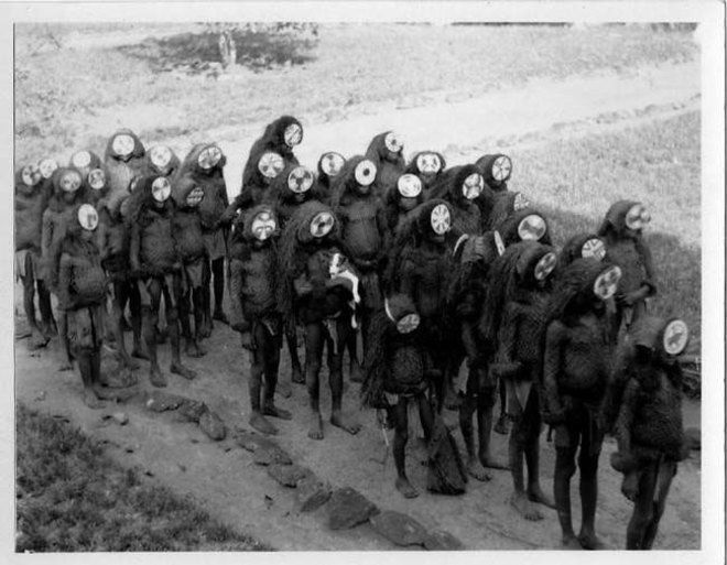 12 Foto Hantu Yang Paling Nyata dan Seram Di Dunia - Masih Dunia Lain